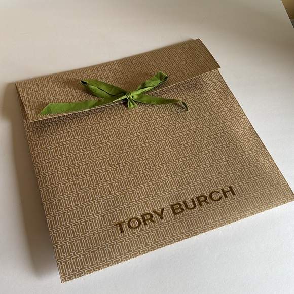 Tory Burch | Bags | Tory Burch Paper Gift Bag Receipt Holder White ...